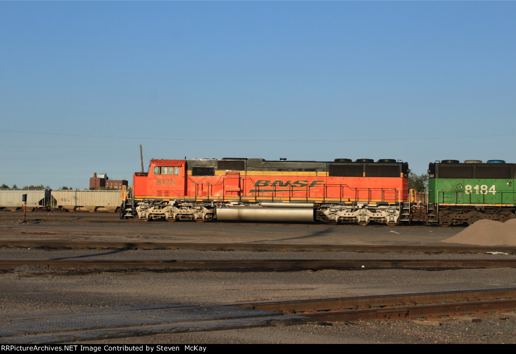 BNSF 8172